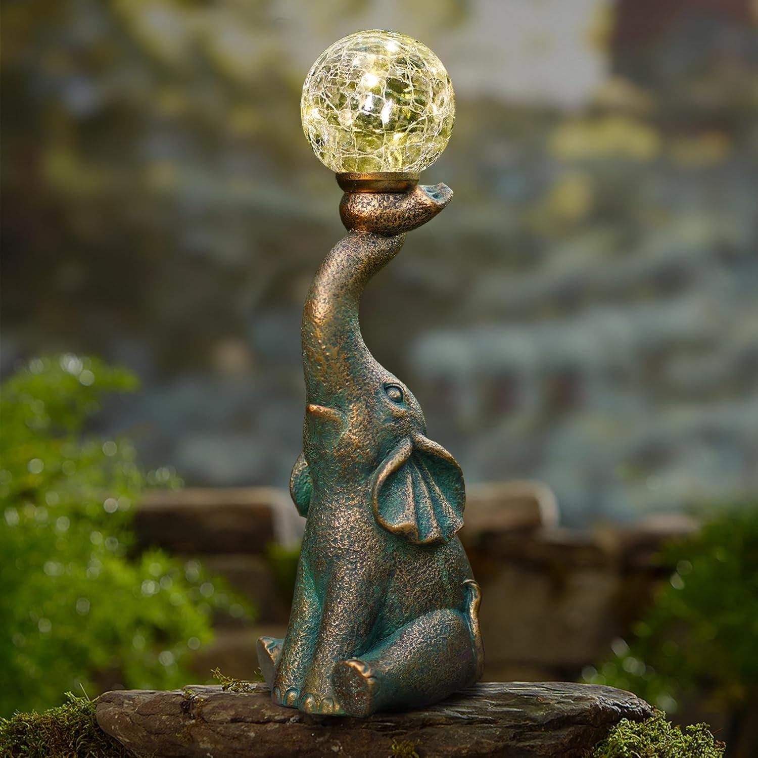 Garden Statues Rabbit with Solar Lantern Outdoor Bunny Figurines ...