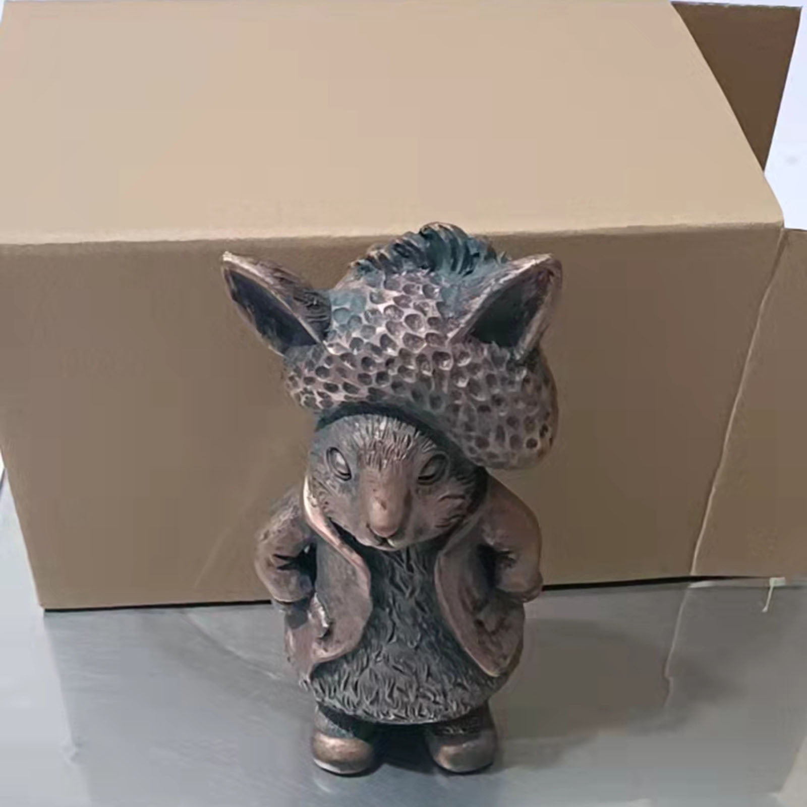 Garden Statues Rabbit with Solar Lantern Outdoor Bunny Figurines ...