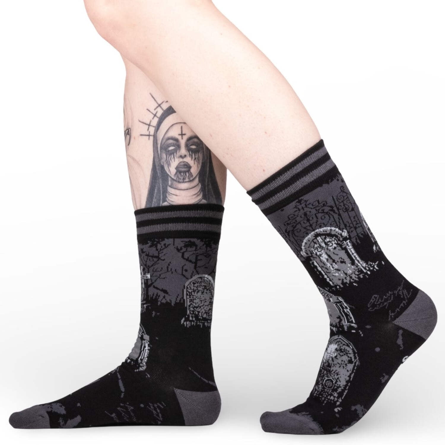 Garden of the Dead Crew Socks - Walmart.com