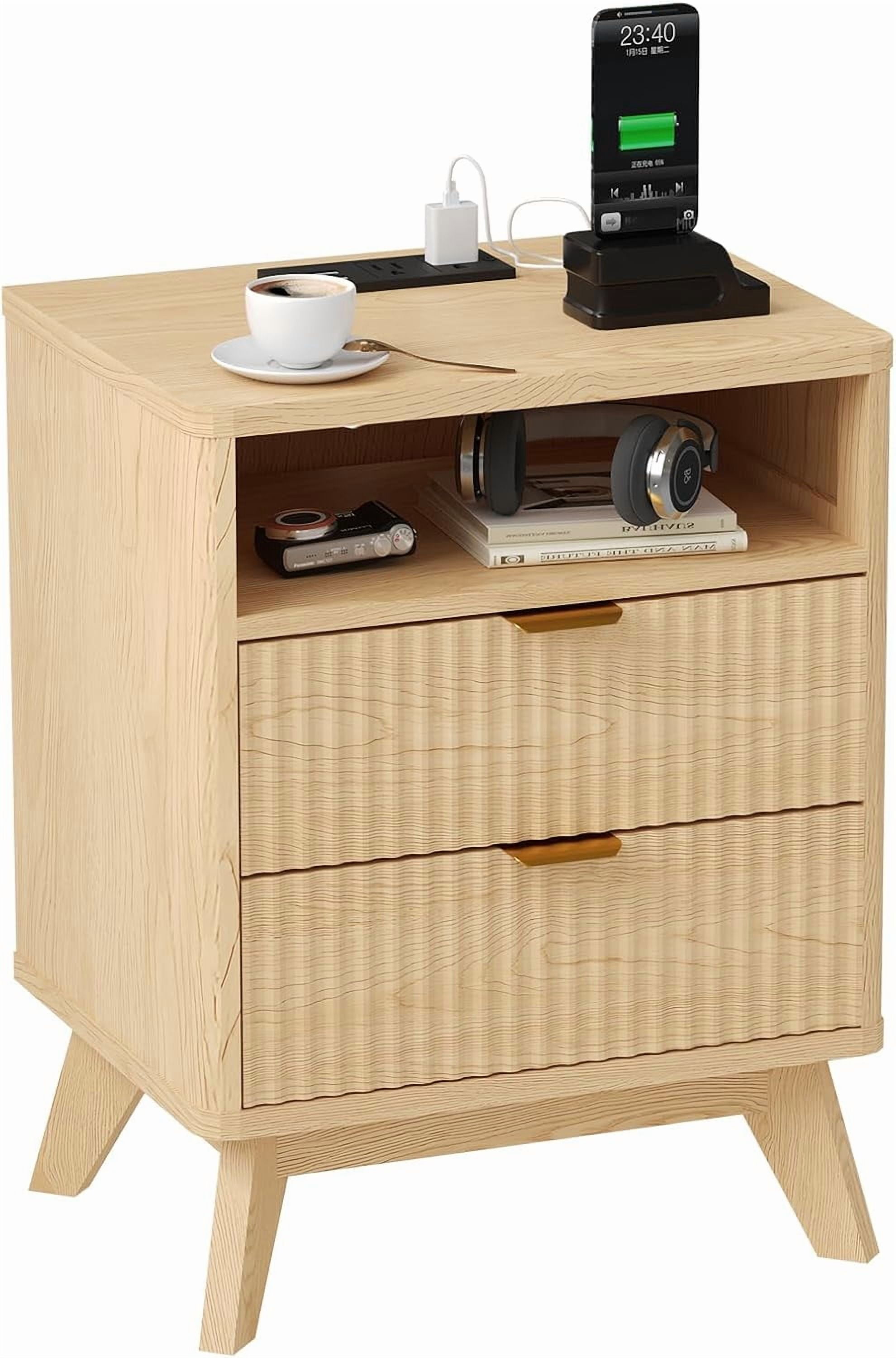 GarveeHome Modern Fluted Night Stand, Nightstand with USB Charging ...