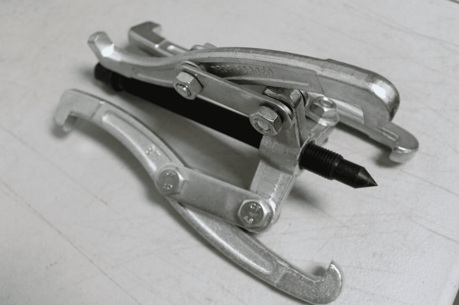 Gear Puller 8" Three Jaw - Walmart.com