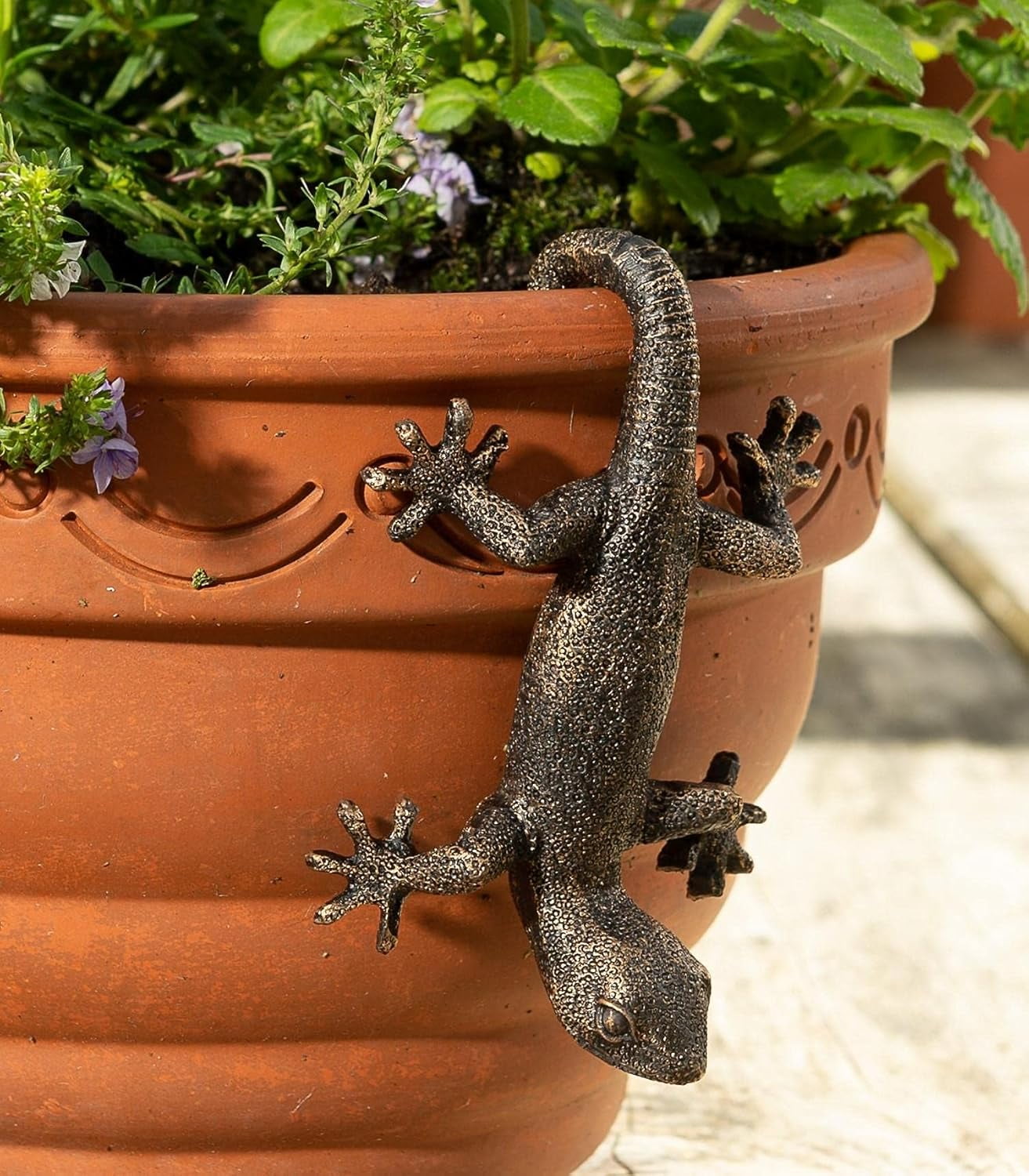 Gecko Pot Buddy - Antique Bronze Decorative Plant Pot Hanger - Walmart.com