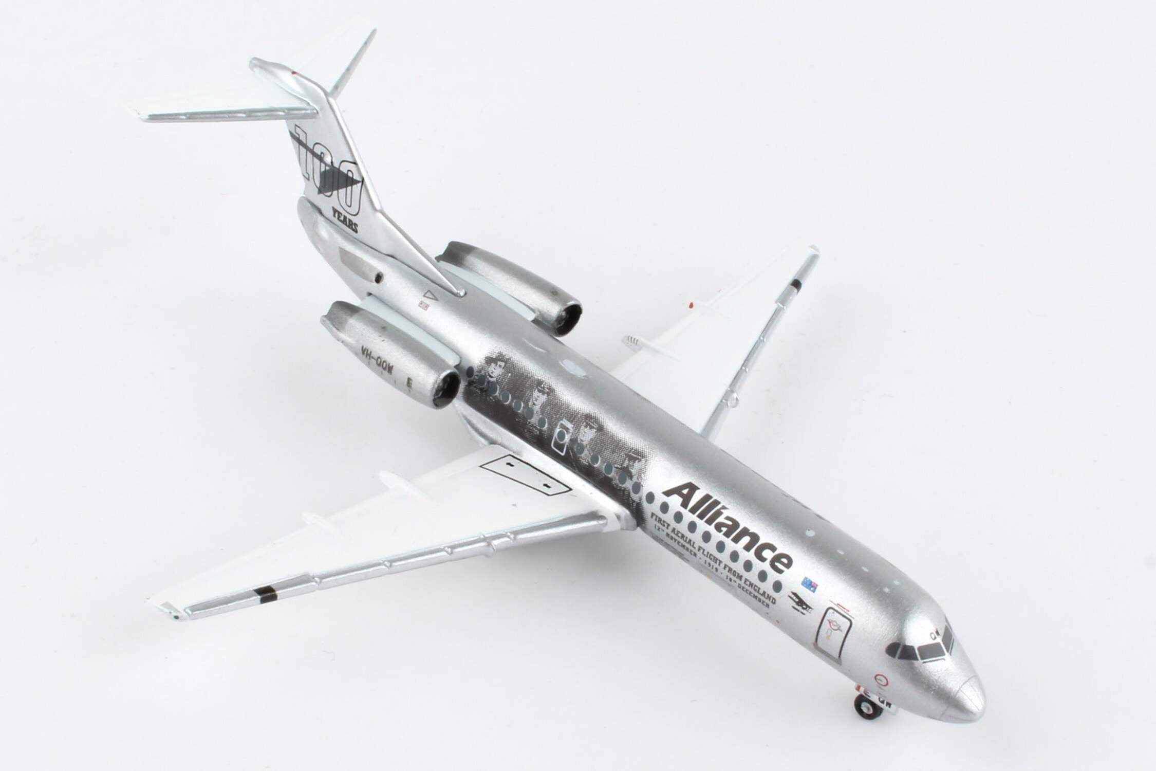 Fokker F70 Commercial Aircraft Alliance Airlines - 100 Years First ...