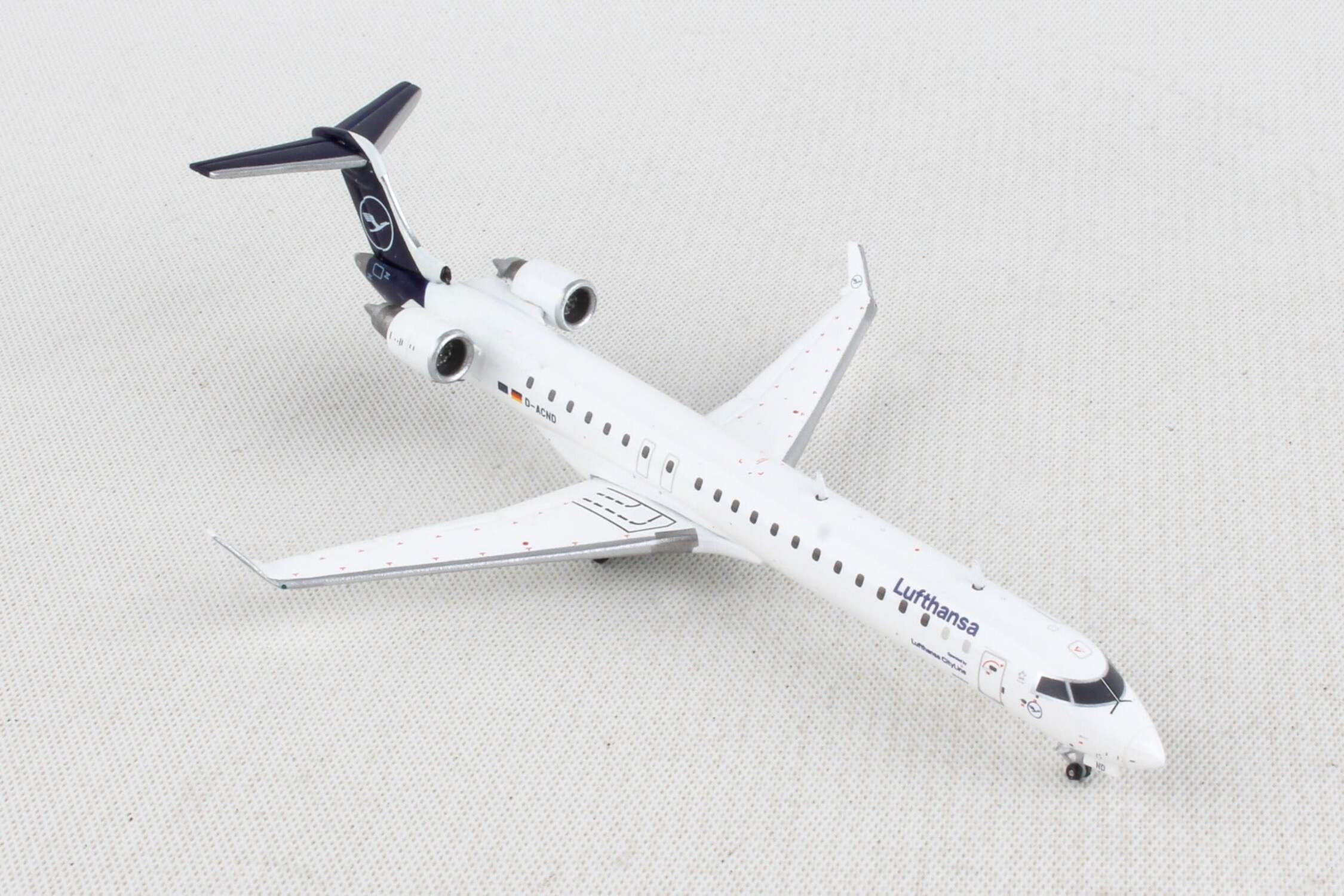 Gemini Jets GJ2021 1-400 Scale Registration No.D-ACND Lufthansa ...
