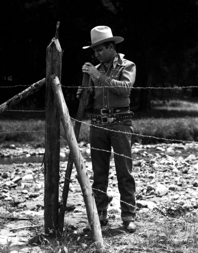 Gene Autry in Western Outfit Photo Print (24 x 30) - Walmart.com