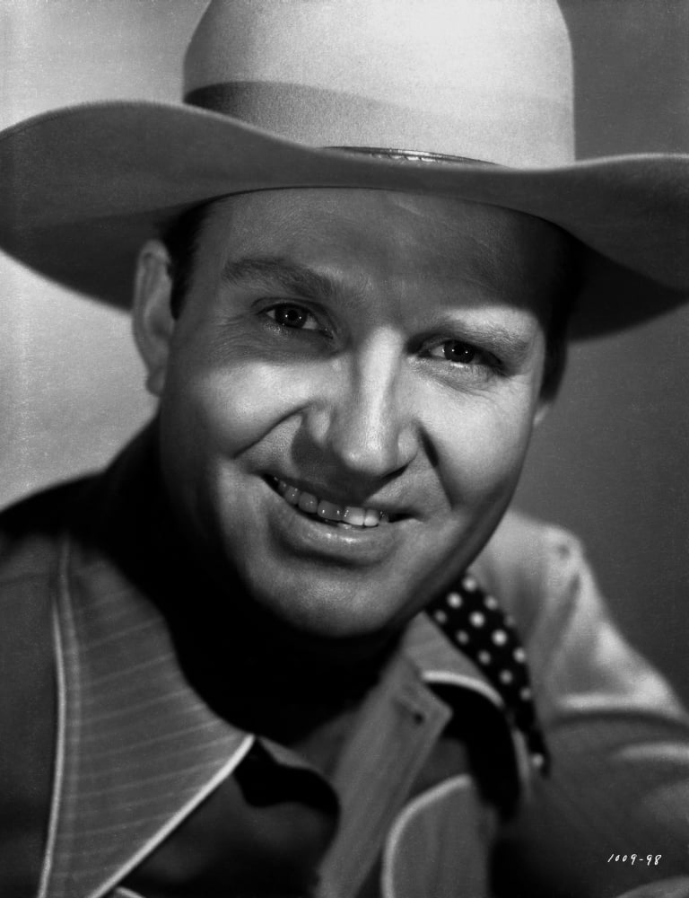 Gene Autry smiling in Cowboy Outfit Photo Print (8 x 10) - Walmart.com