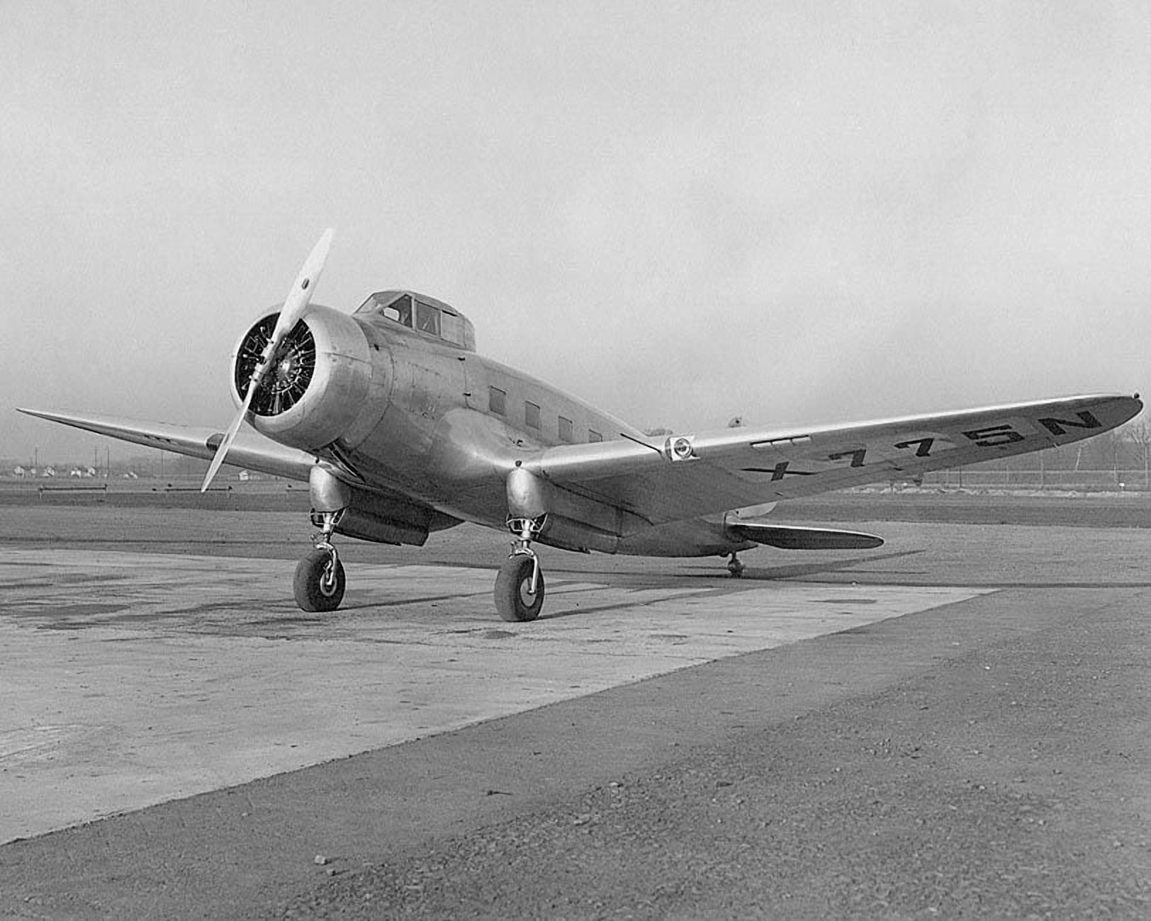 General Aviation Transport Aircraft Style - B - 24x36 Inch Glossy ...