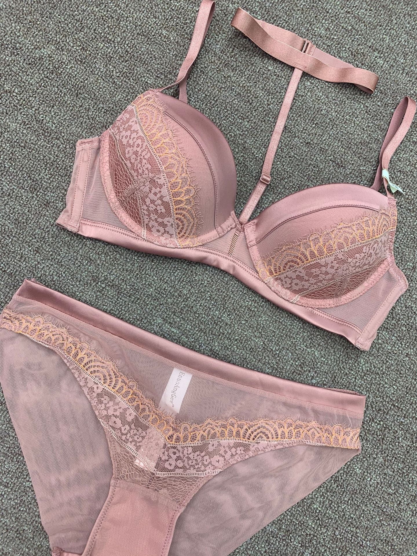 Generic 5108 Bra Set Sexy Lace Embroidery Halter Bra Contrast Color ...