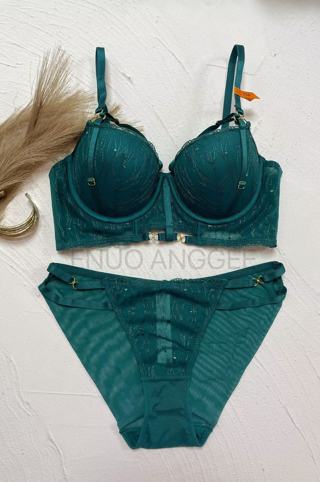 Generic Bra Wear Thin Lower Thick Push up Bra Sexy Lace Push up Bra ...