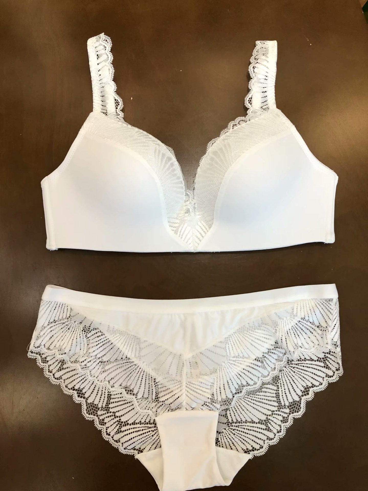 Generic New Deep V Push up Glossy Bra Set Seamless Wireless Lace Sexy ...