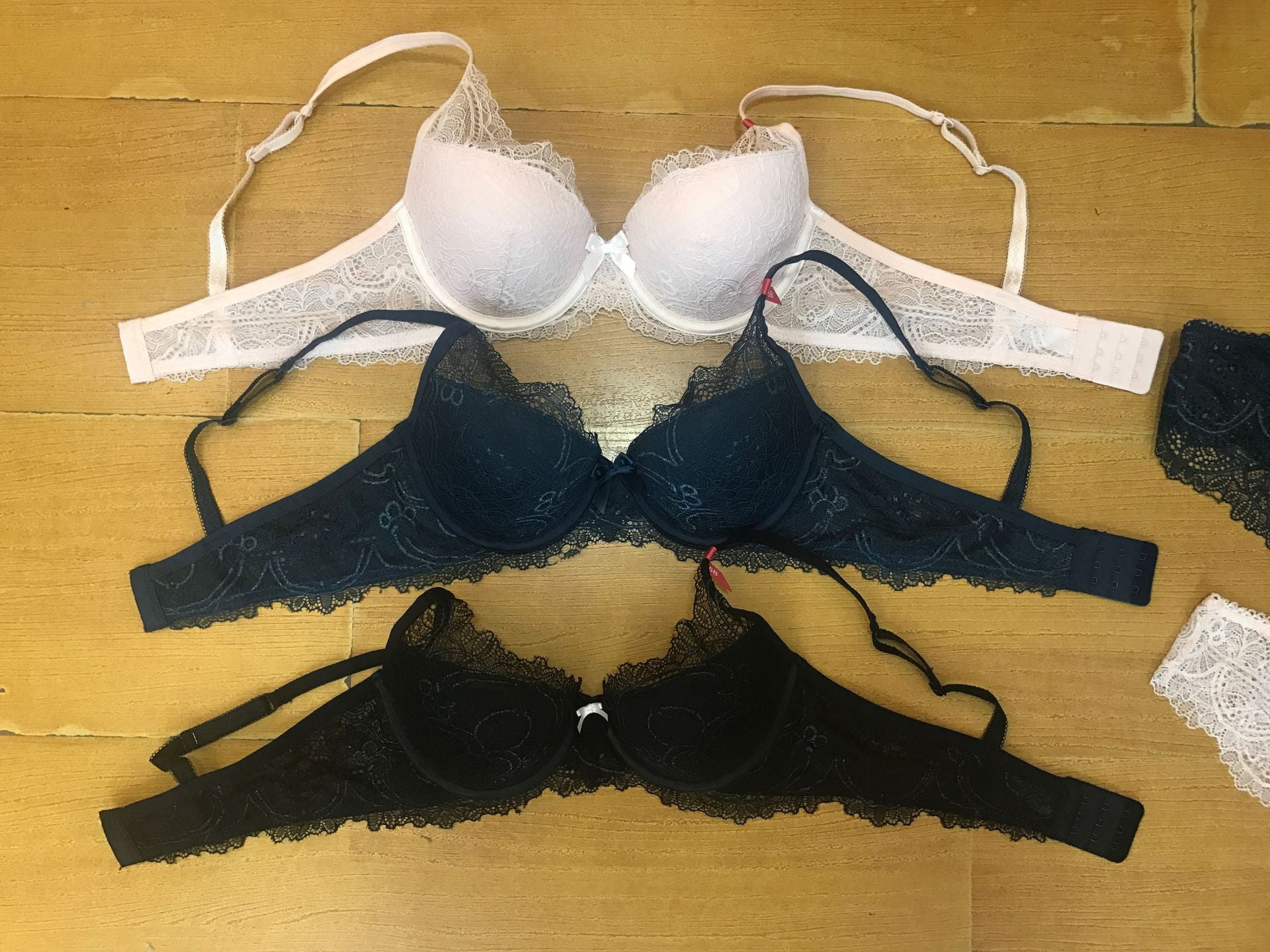 Generic New Sexy Women's Lace Bra Set Wear Thin Lower Thick Push up Cup ...