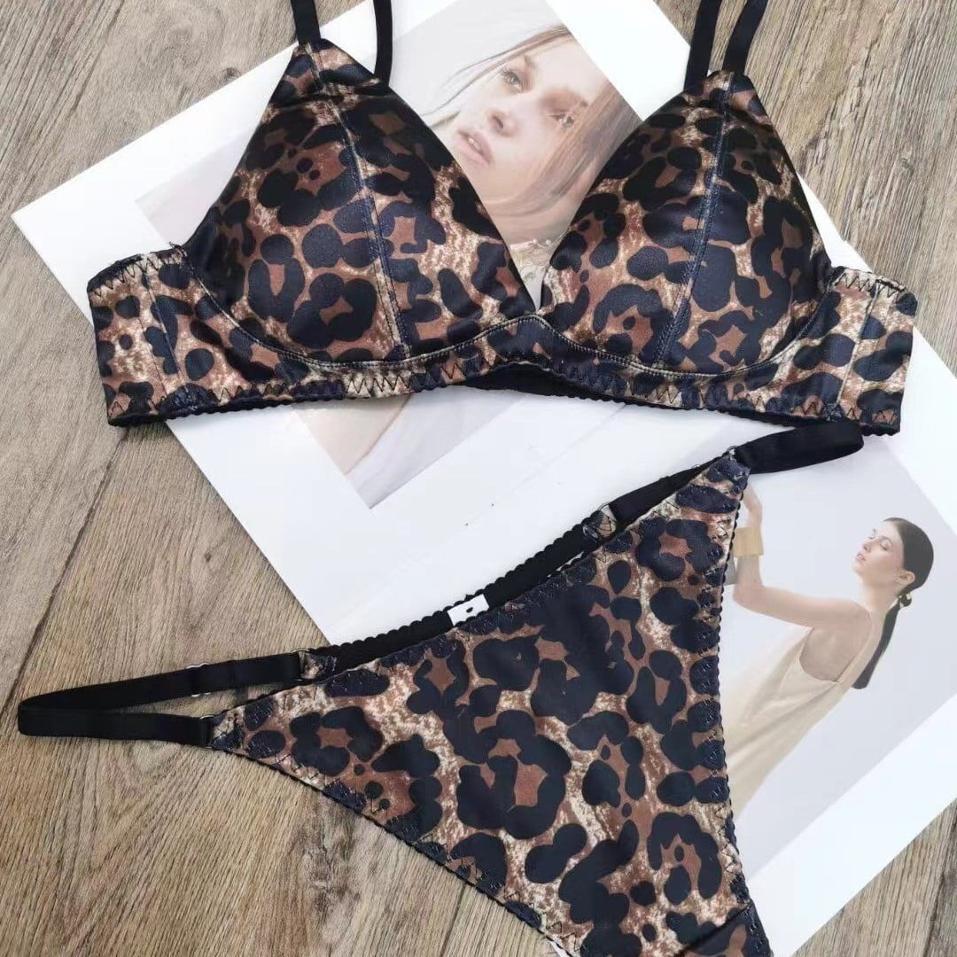 Generic Popular Sexy Wireless Underwear Thin Section Traceless Satin ...