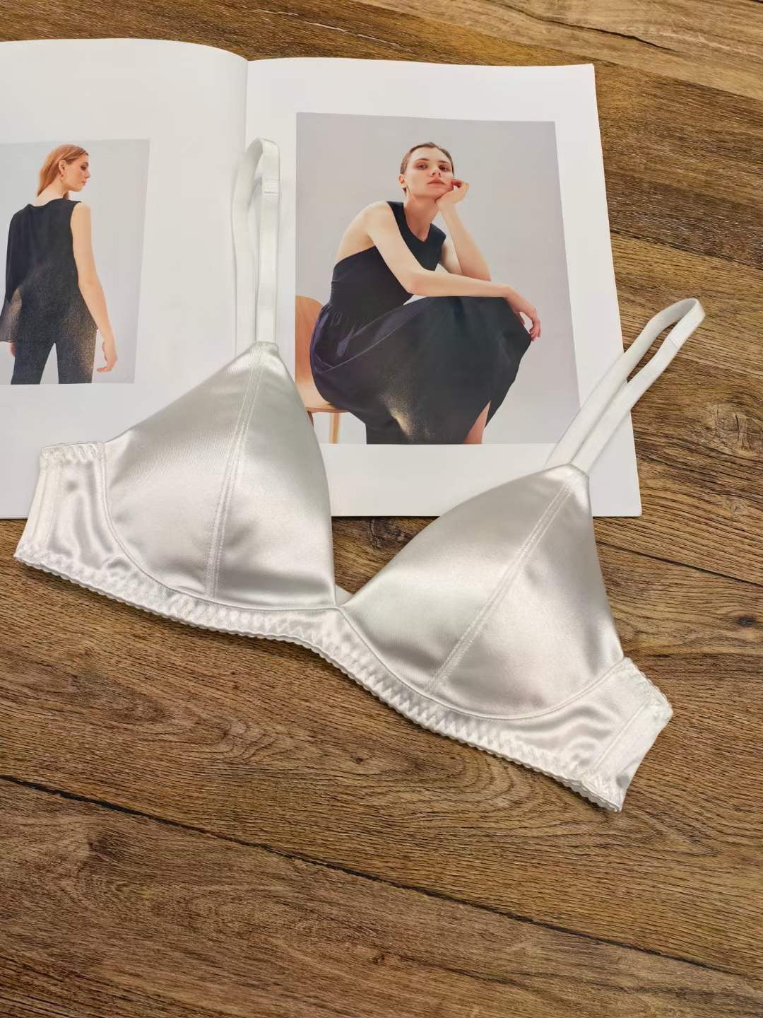 Generic Sexy French Style Underwear Thin Section Traceless Satin ...