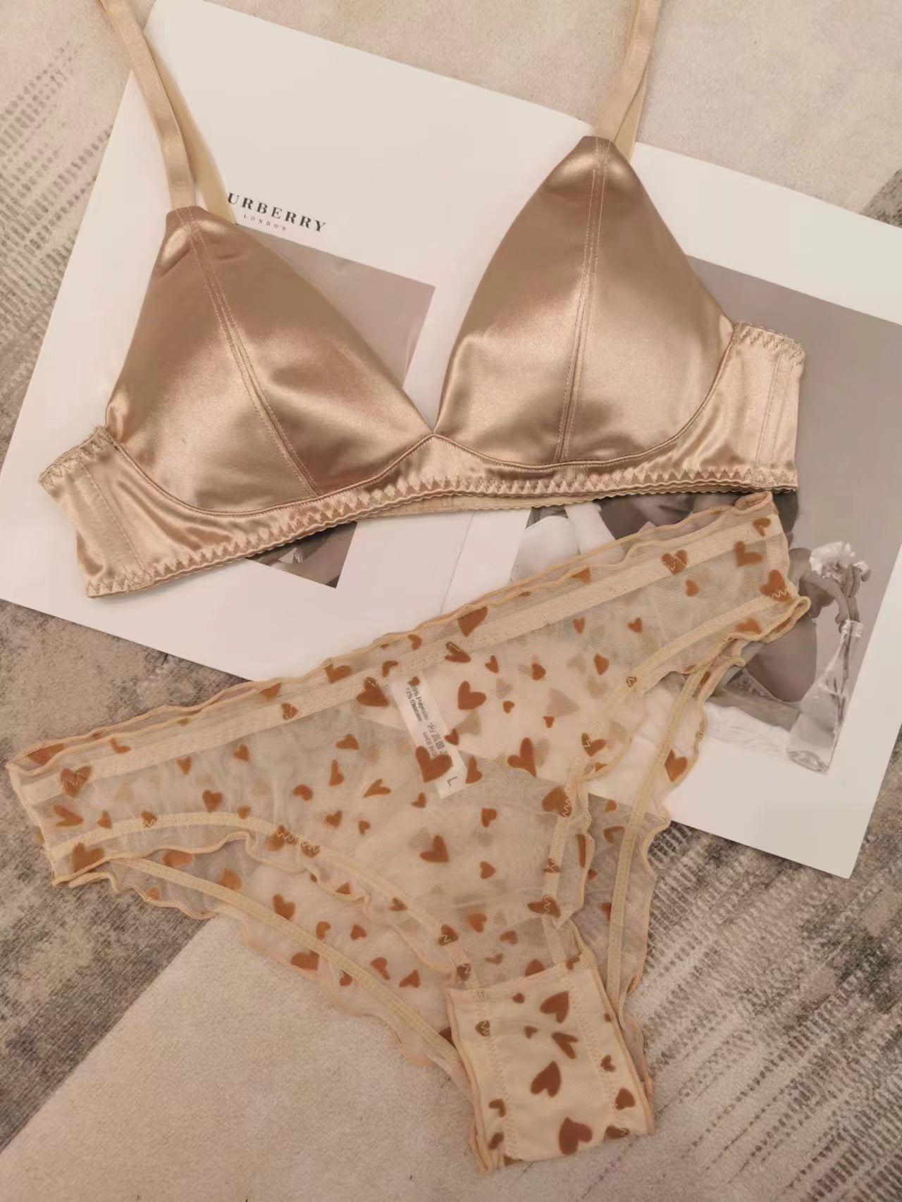 Generic Sexy French Style Underwear Thin Section Traceless Satin ...