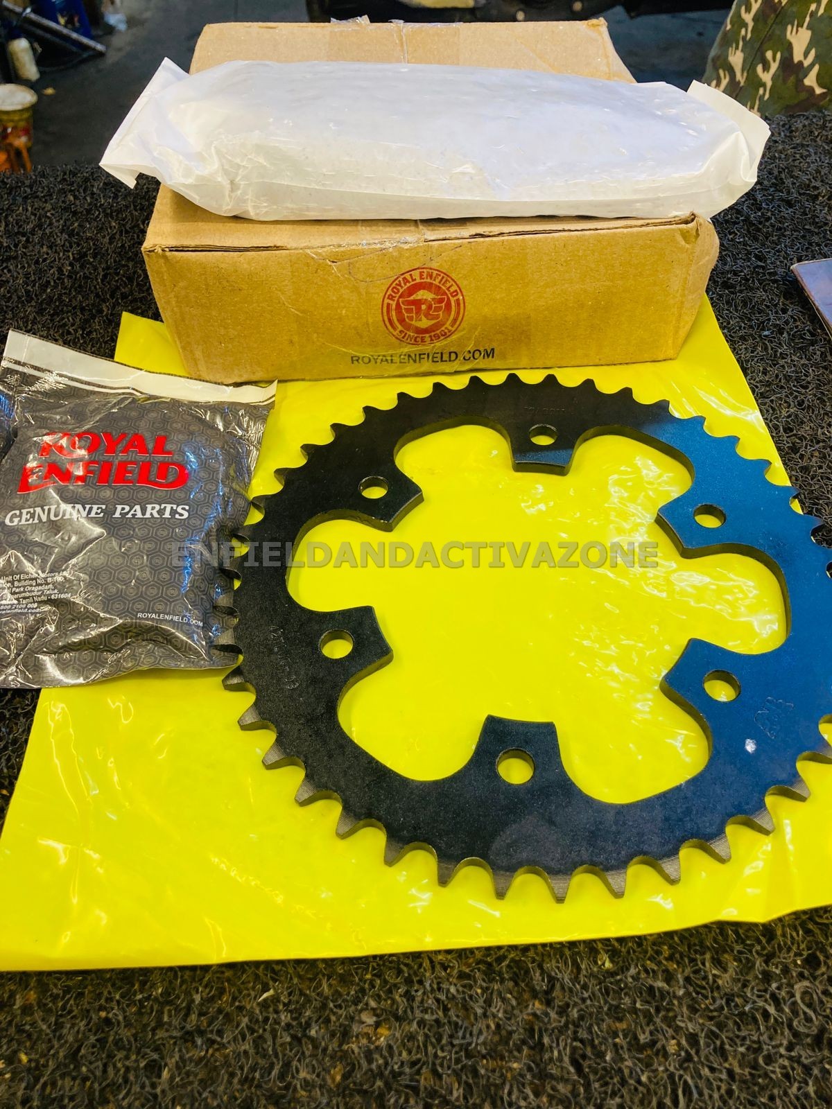 Genuine Chain Sprocket For Royal Enfield Reborn / Meteor Dual,Hunter ...