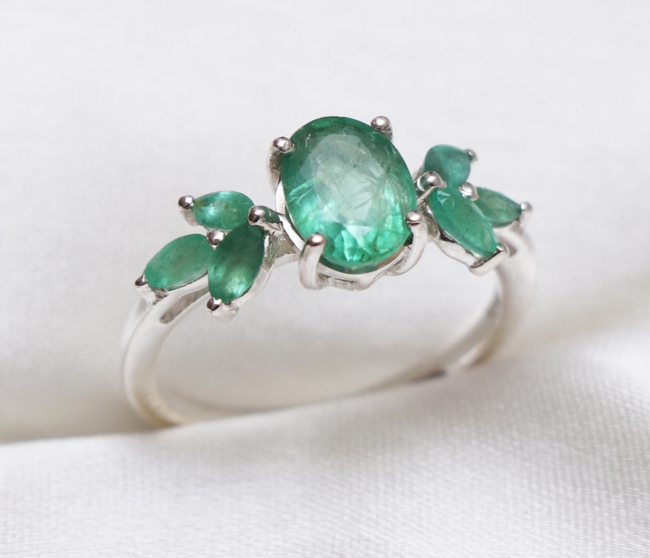 PILWALS Genuine Emerald - Handmade Oval Cut Ring For Women - 925 Solid ...