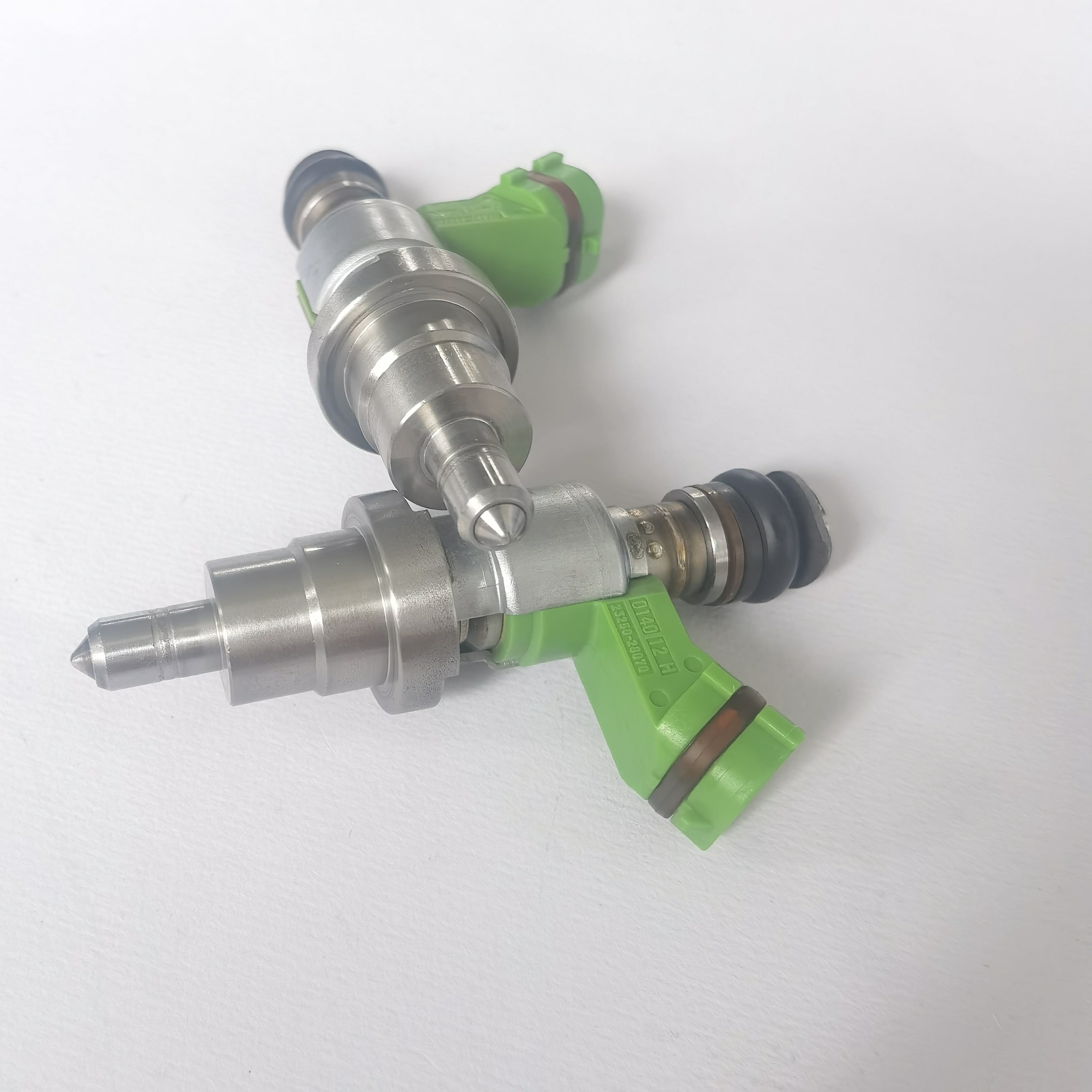 Genuine japanese 23250-28070 High quality fuel injector for RAV4 ...