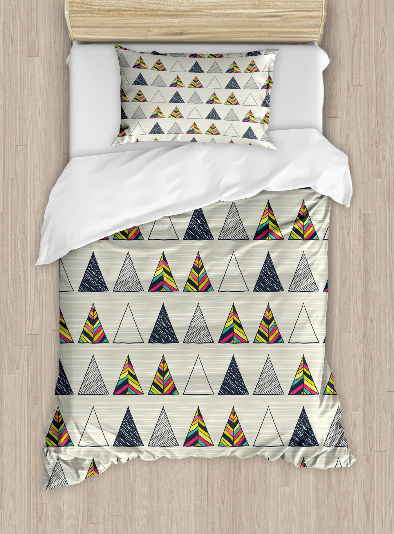 Geometric Duvet Cover Set, Abstract Hand Drawn Triangles with ...