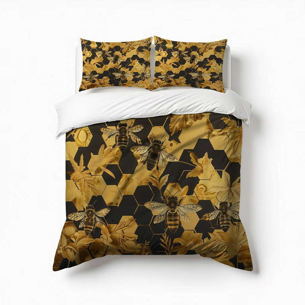 Geometric Pattern With Bee Bedding Set 3 Pcs Soft Microfiber Quilt ...