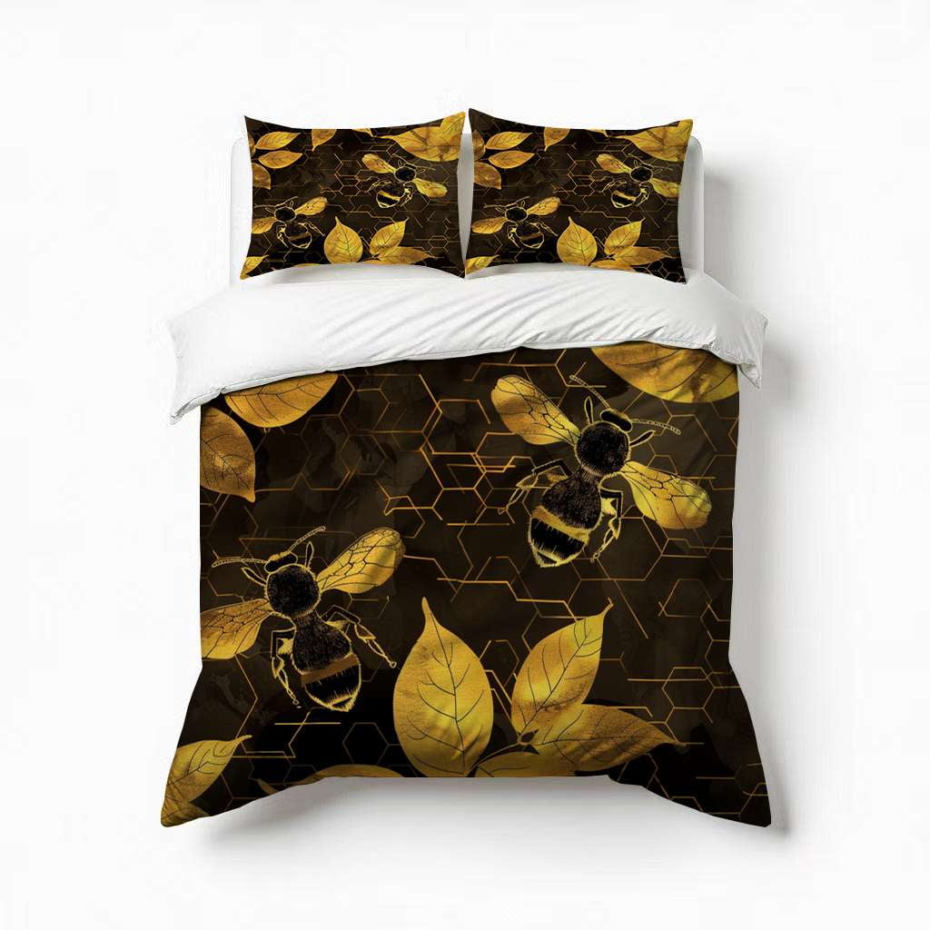 Geometric Pattern With Bee Bedding Set 3 Pcs Soft Microfiber Quilt ...