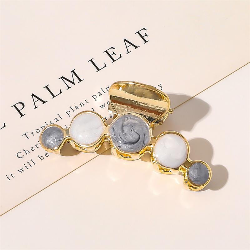 Geometric V-Shaped Metal Crab Claw Hair Clip Fashionable for Women and ...
