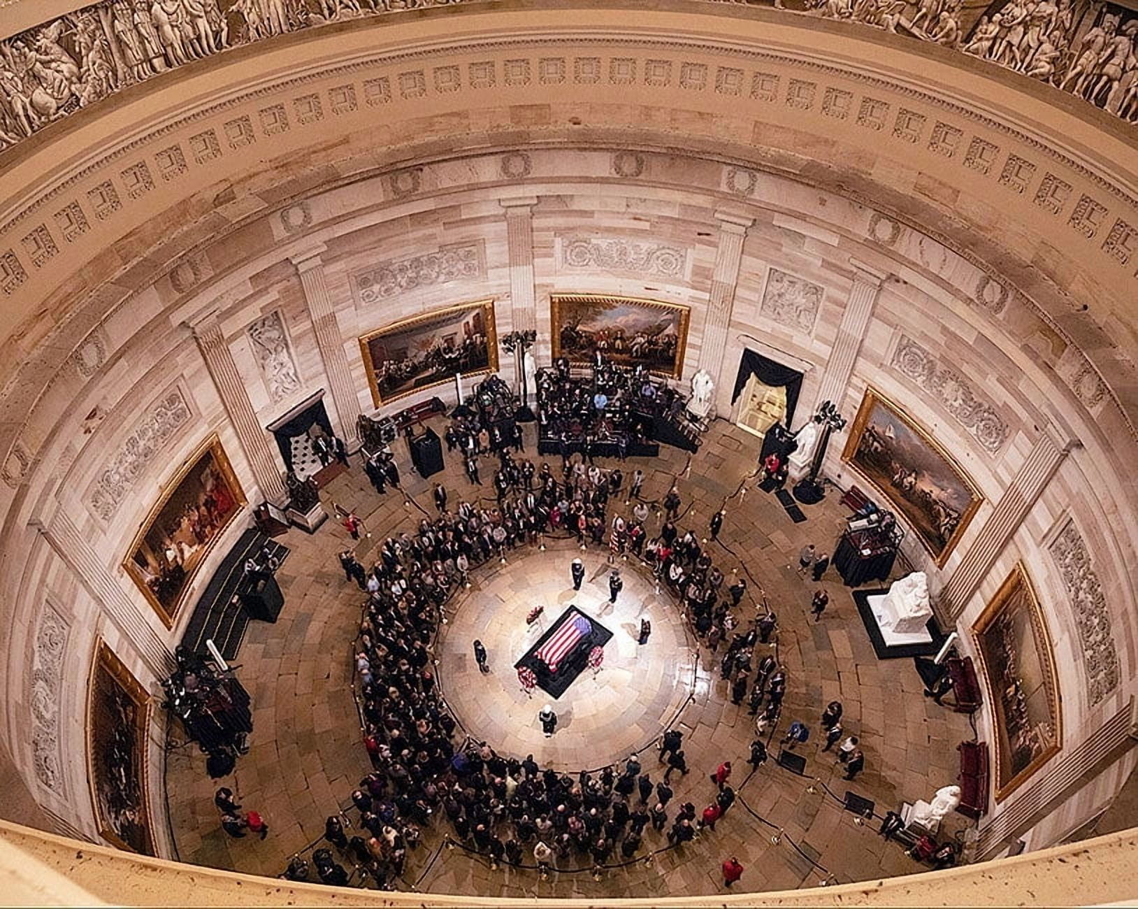 George H.W. Bush Casket in Capitol Rotunda - 20x30 Inch Glossy ...