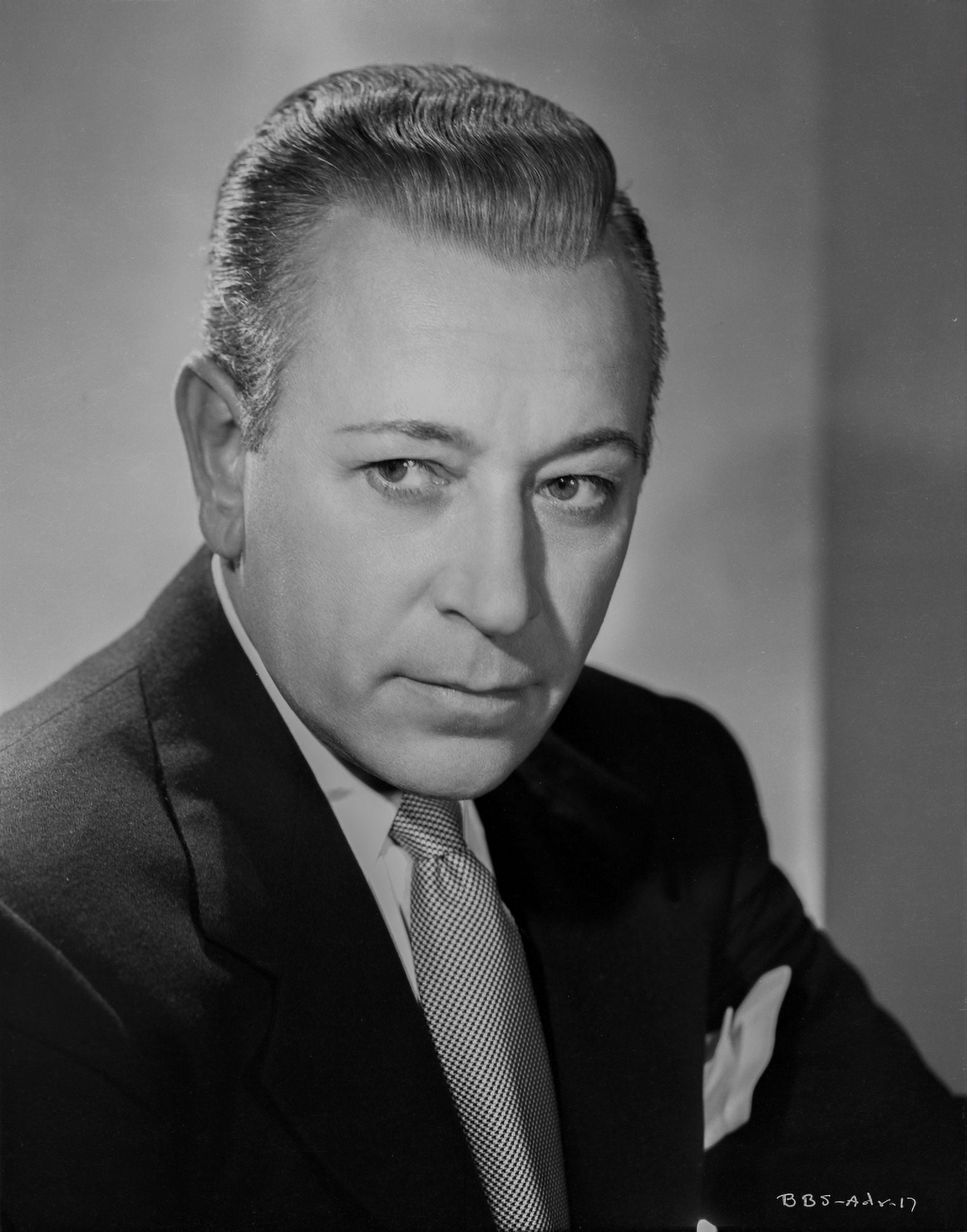 George Raft Posed in Suit with Straight Face Photo Print (24 x 30 ...