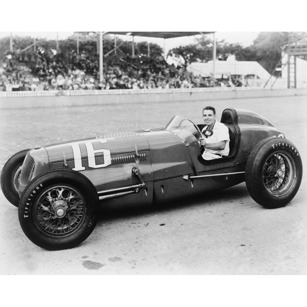 George Robson Was The Winner Of The 1946 Indianapolis 500. Robson Was ...