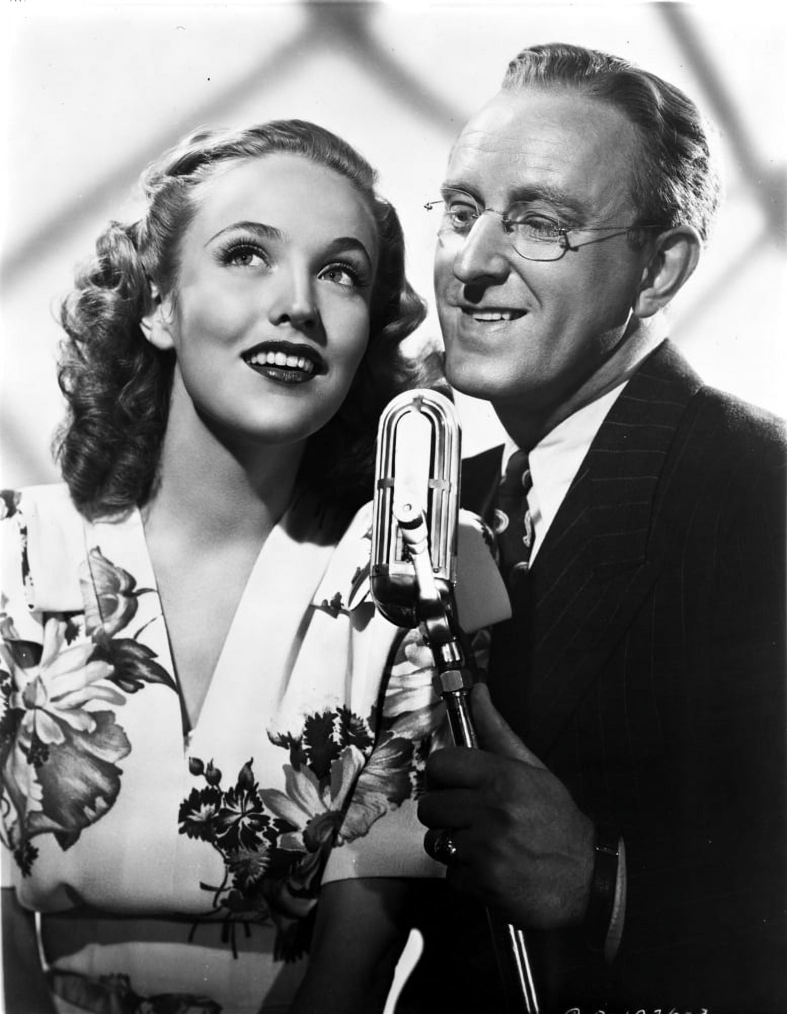 Georgia Carroll and Kay Kyser Photo Print (8 x 10) - Walmart.com