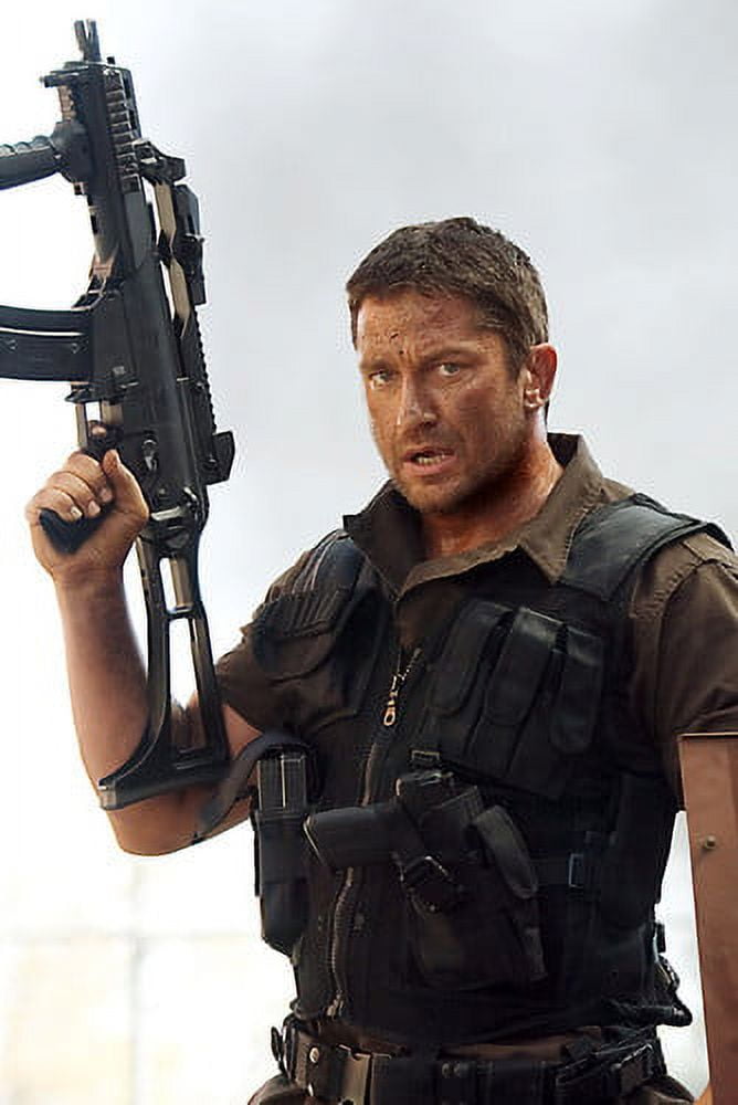 Gerard Butler Gamer 24X36 Poster - Walmart.com