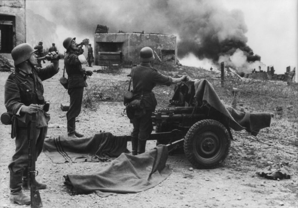 German Soldiers Drink Beer During The Burning Of Dieppe History (24 x ...