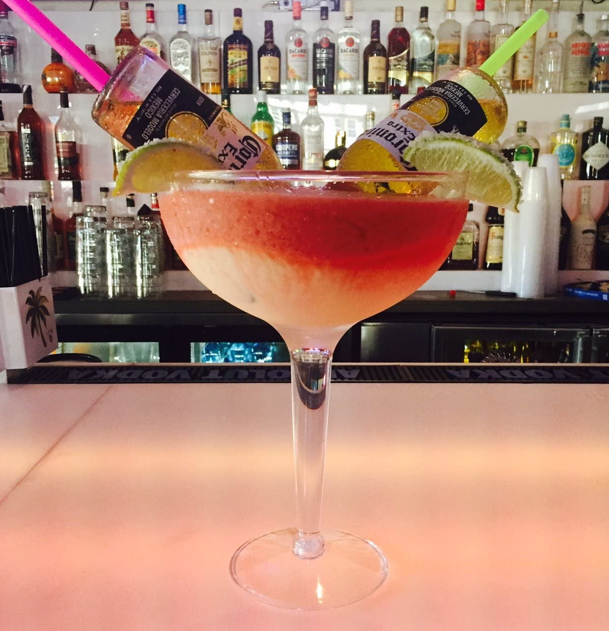 Giant 55 oz margarita plastic cup. Fishbowl glass - Walmart.com