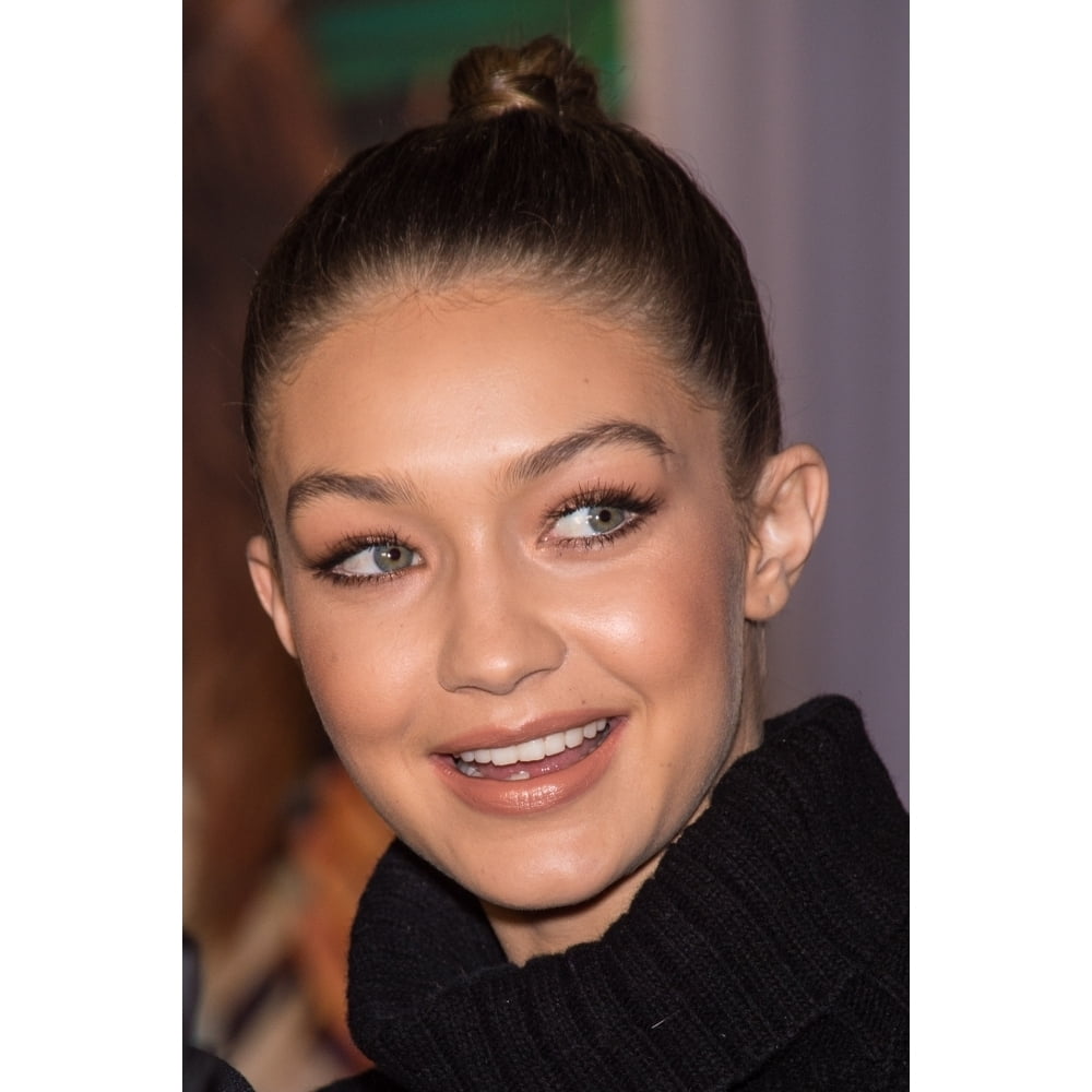 Gigi Hadid In Attendance For Sports Illustrated Celebrates Swimsuit ...