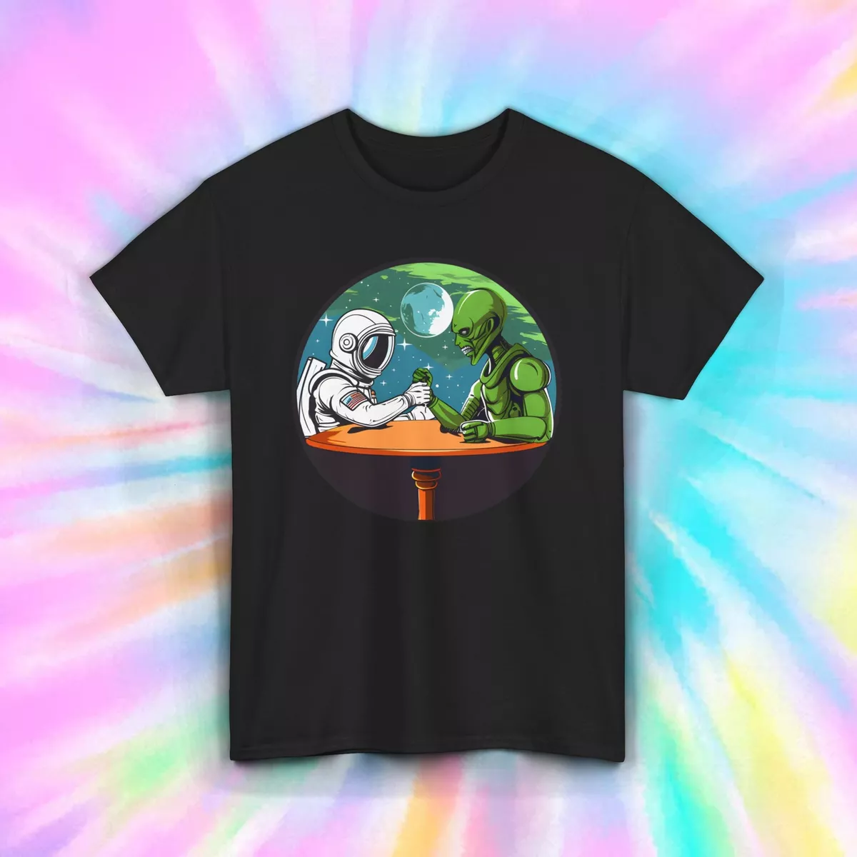 Gildan Arm Wrestling Alien T-Shirt Funny Sci-Fi Graphic Tee Astronaut ...