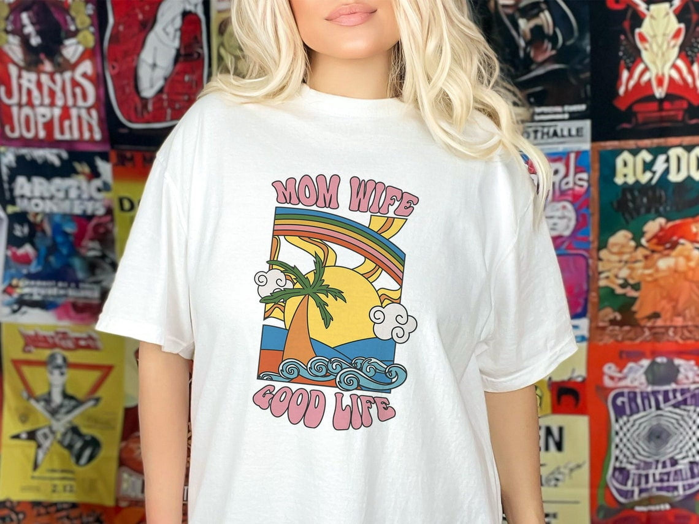 Gildan Inspiring Mom Wife Good Life Tee, Designed For Women Proudly ...
