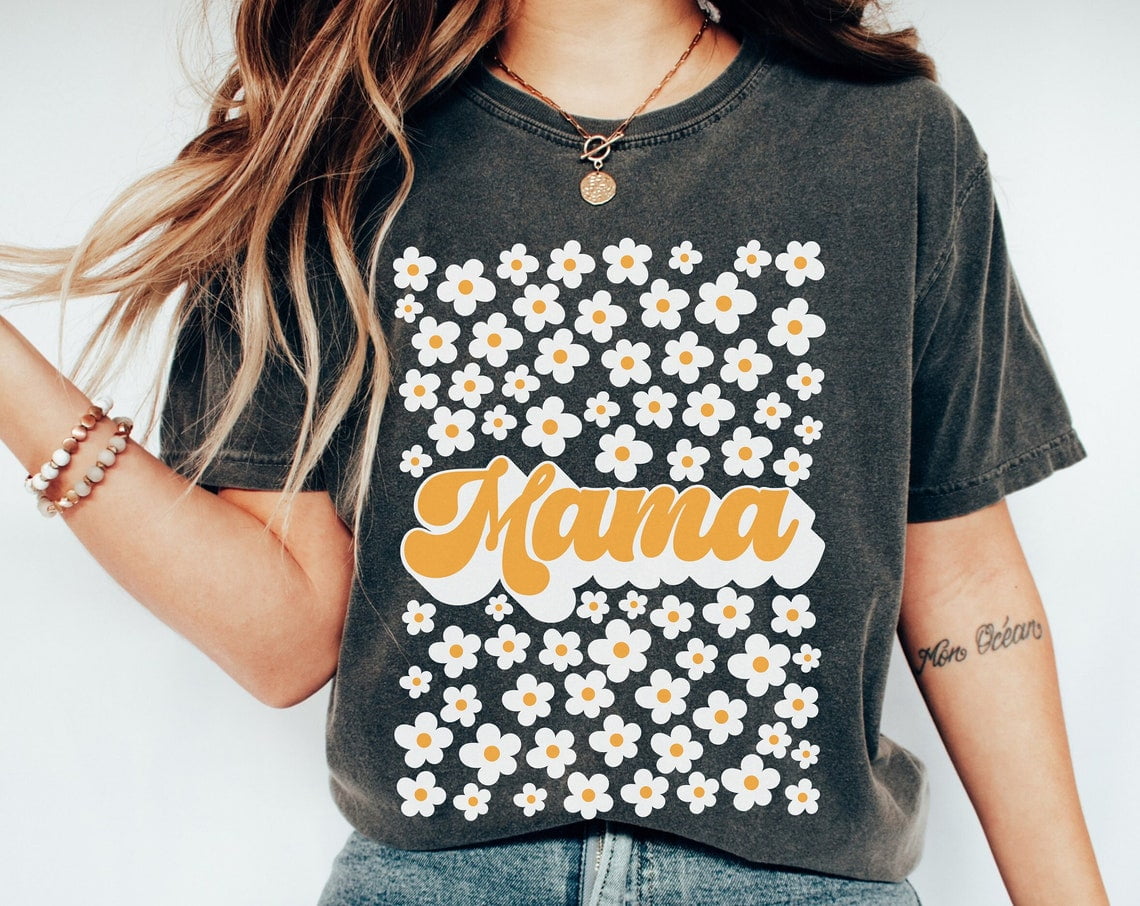 Gildan Retro Mama Daisies Graphic Tee, Hippie-Inspired Flower Power ...