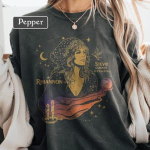 Gildan Rock Vintage Fan Gift Graphic Tee - Walmart.com