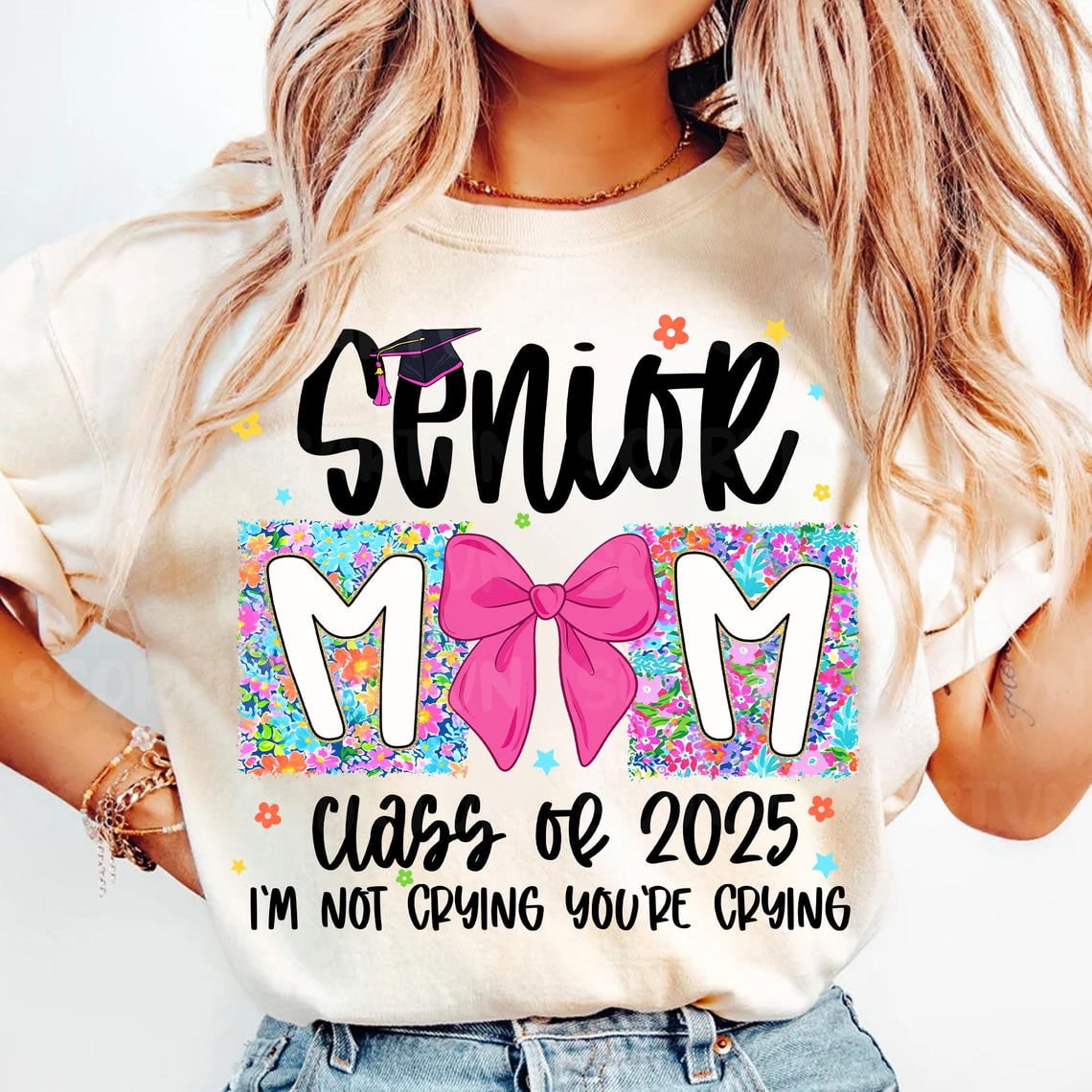 Gildan Senior Mom Class of 2025 Shirt, Preppy Floral Graduation Design ...