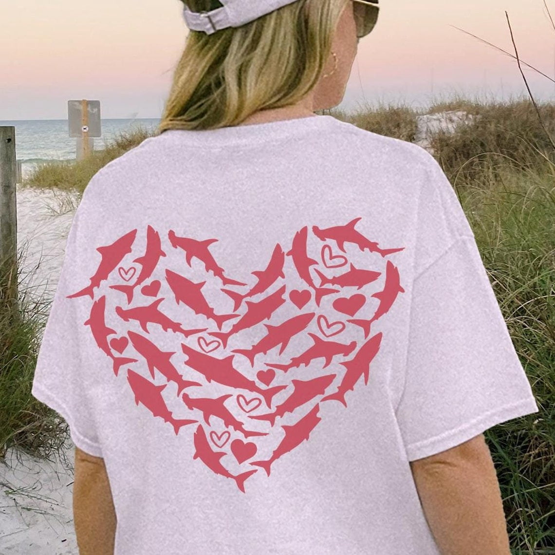 Gildan Trending Shark Graphic Tee, Y2K Heart Design With Ocean Theme ...