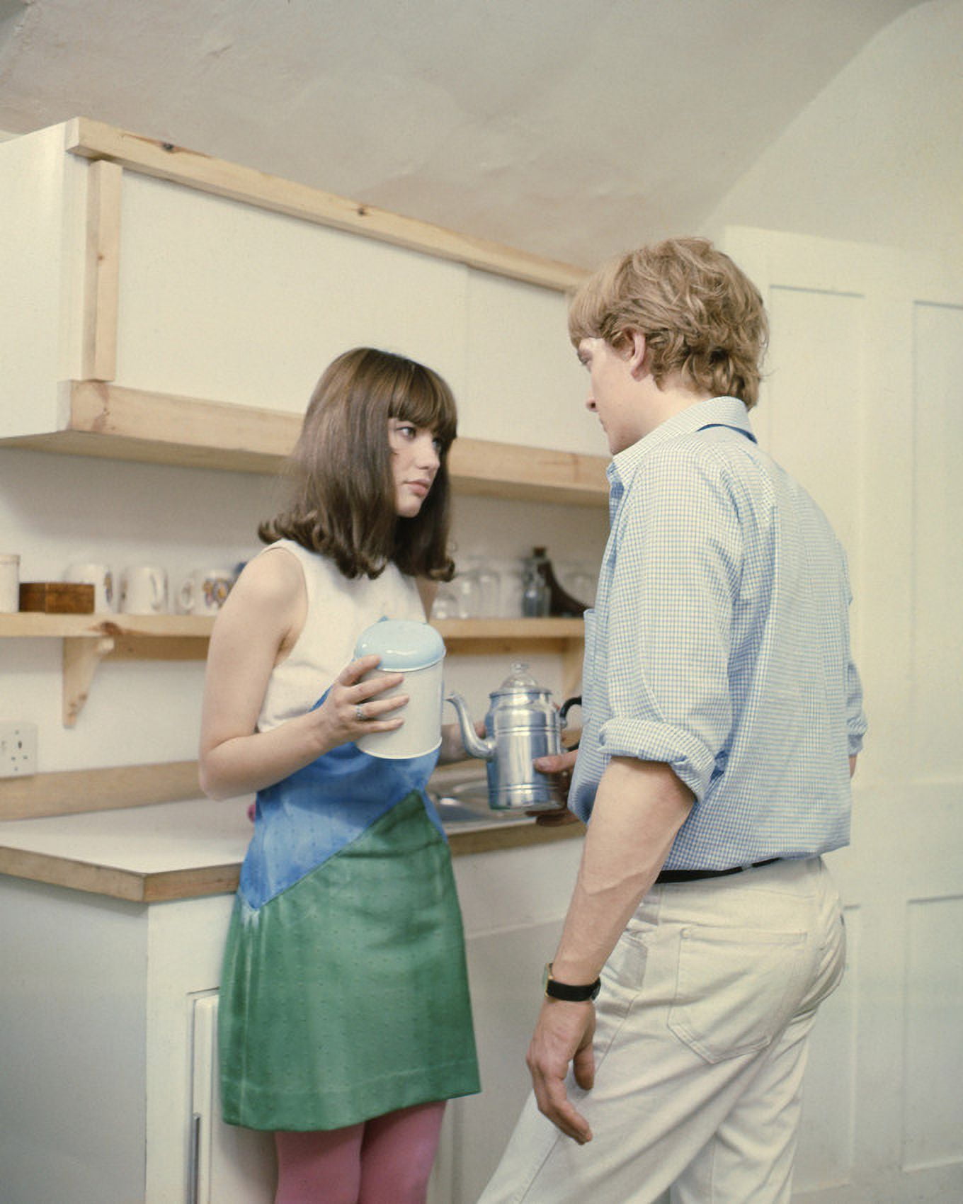 Gillian Hills And David Hemmings In Blowup Make Coffee In Kitchen 24X36 ...