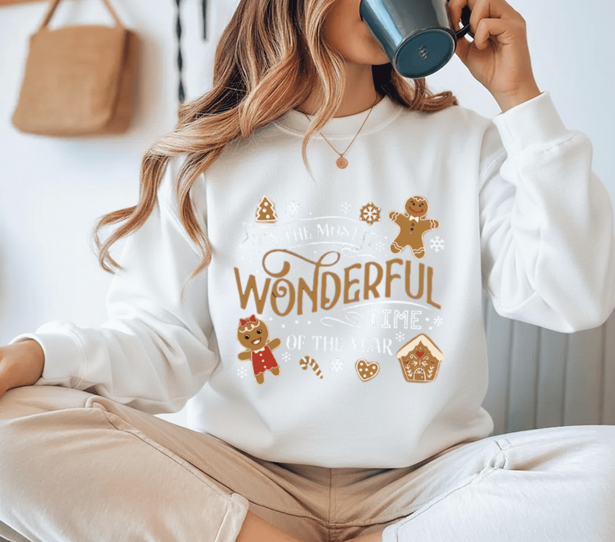 Gingerbread Man & Snowflake Winter Holiday Pattern Sweatshirt, up to ...