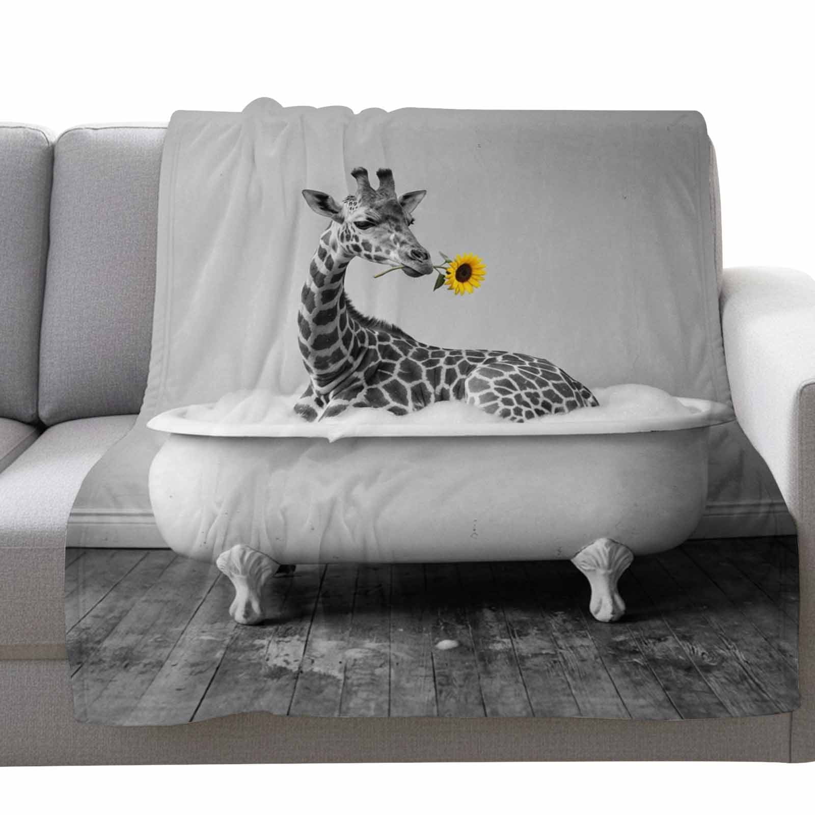 Giraffe Bathtub Fleece Throw Blanket Lightweight Vintage Black White ...