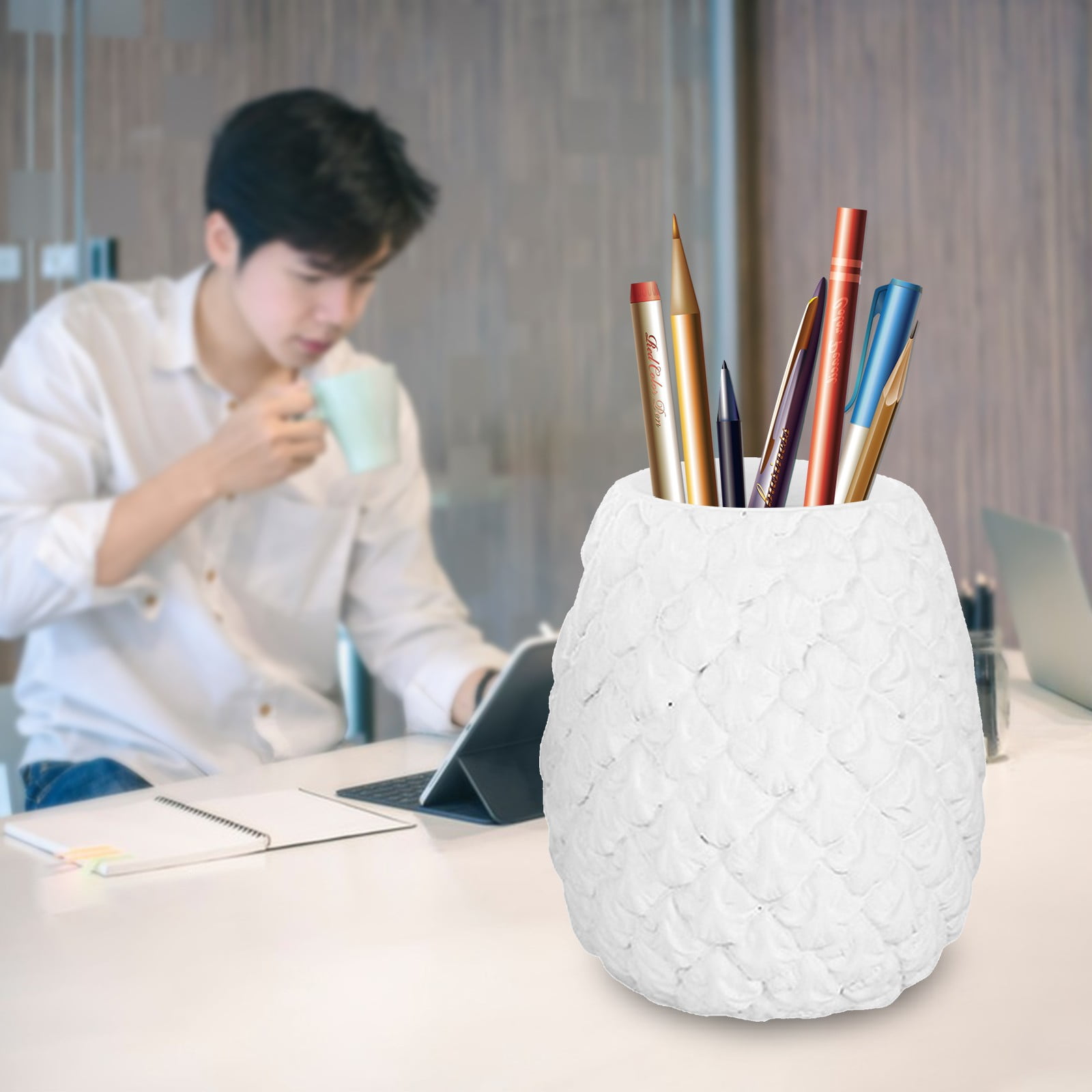 Giyblacko Pencil Barrel Creative Resin Pen Holder Pineapple Shape ...