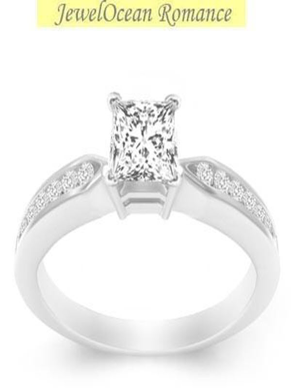 Gleaming Solitaire Engagement Ring 0.33 Carat Princess Cut Diamond on ...