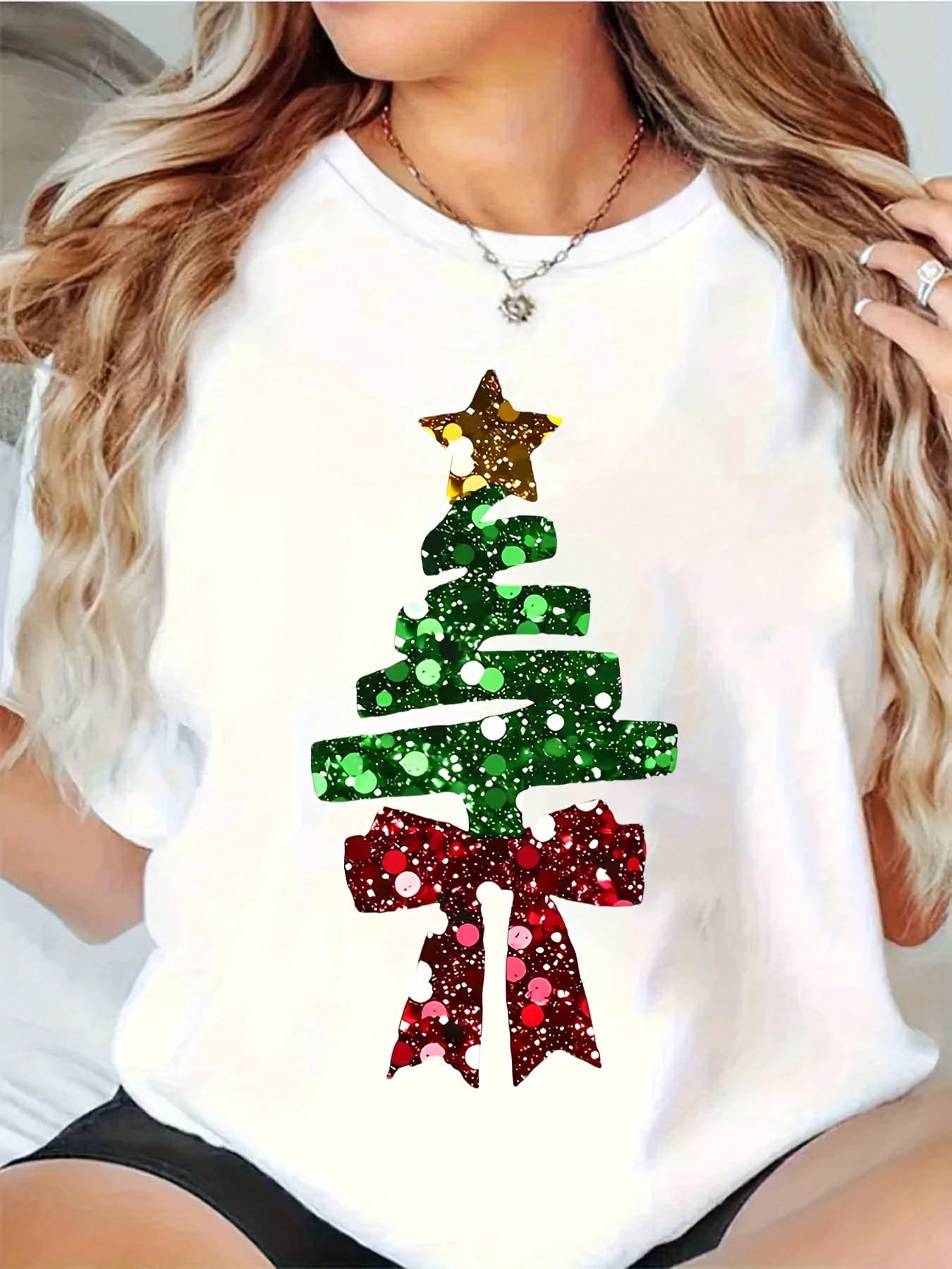 Glitter Holiday Tree Bow Women Graphic Print Short Sleeve T-Shirt ...