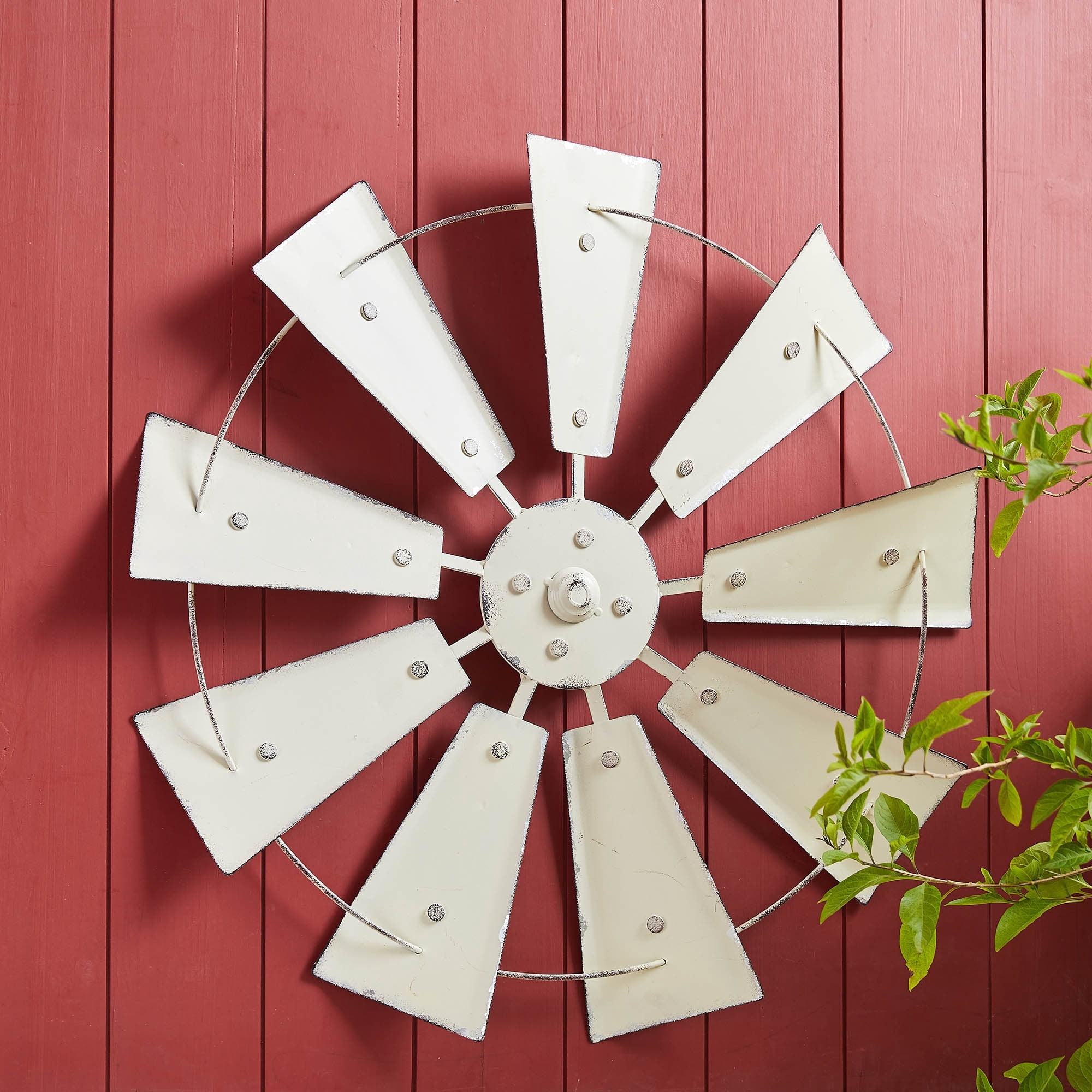 Glitzhome Farmhouse Rustic Wind Spinner Wall Decor Round Beige 22 x 22 ...