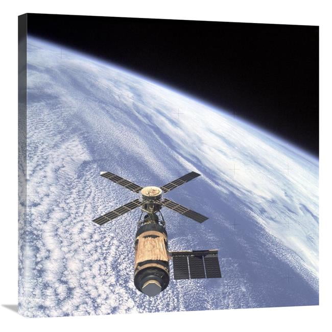 Global Gallery Skylab Orbital Workshop - Viewed from Skylab 4 CSM ...