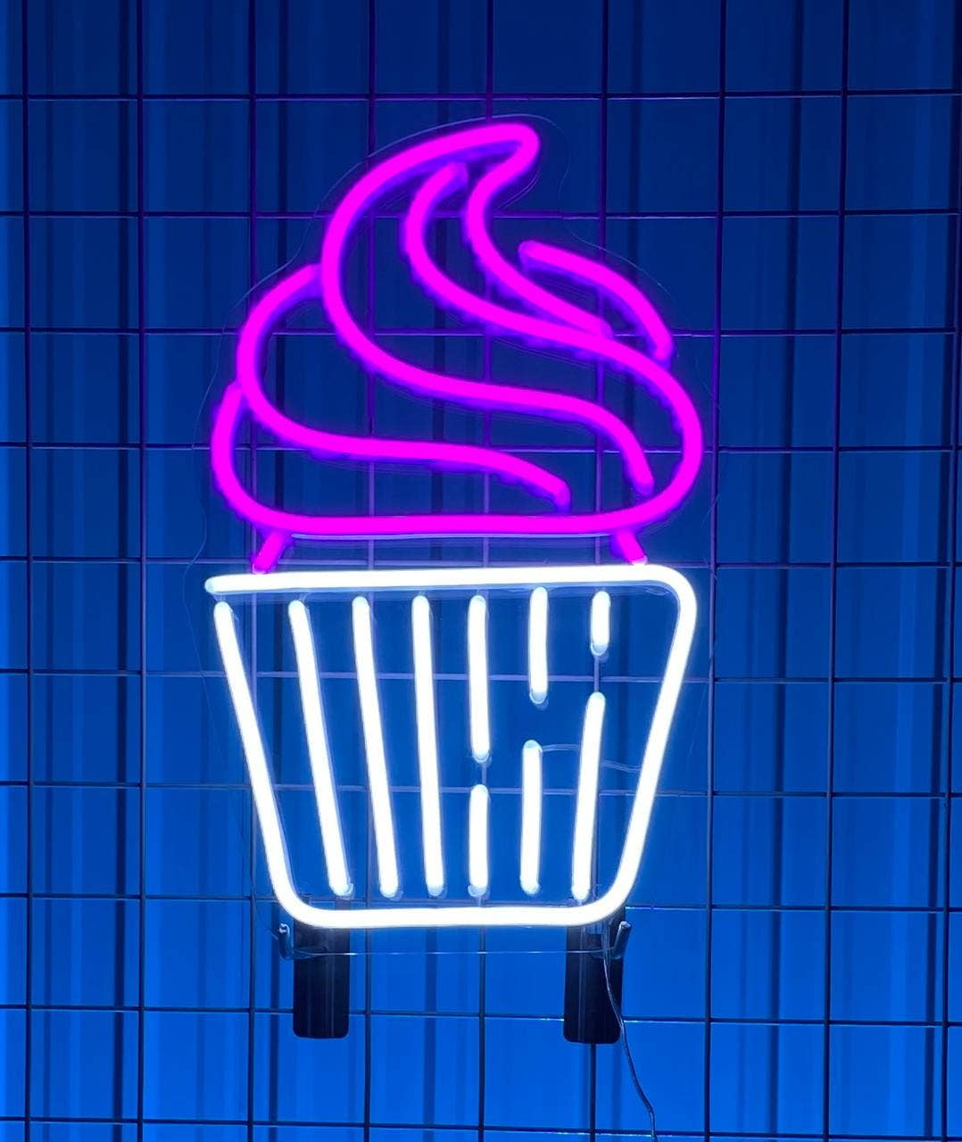 Glowneon Cupcake Neon Sign, Bakery Store Decor, Bakery Signage ...