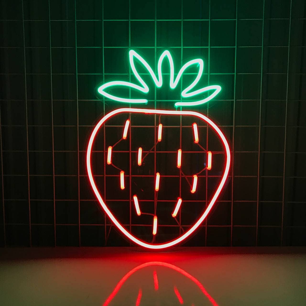 Glowneon Strawberry Neon Sign, Fruits Store Led Sign Wall Decor ...