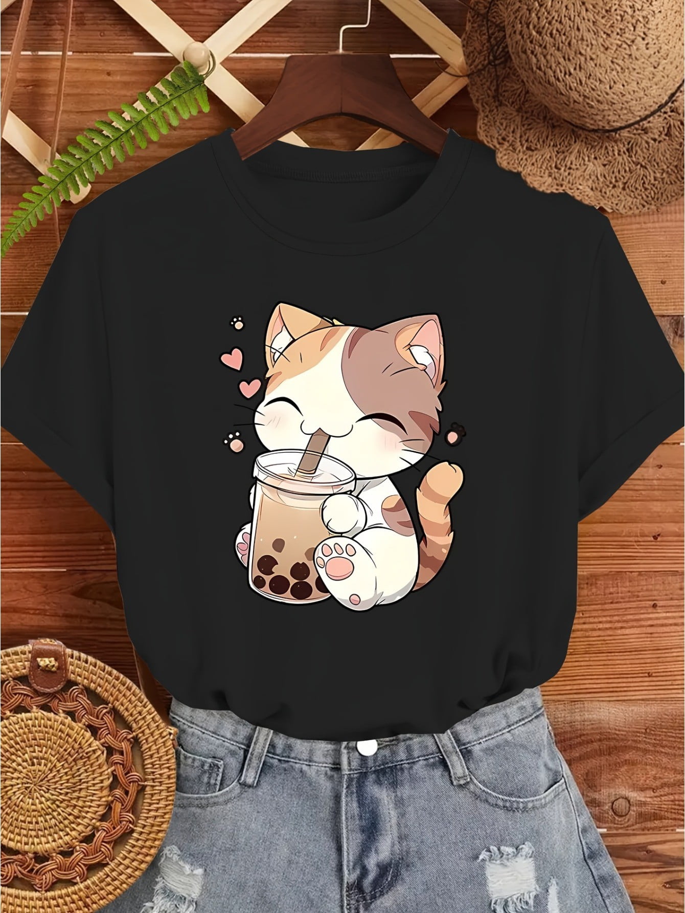 Going Outfits - A Cute Patterned Orange Tabby Cat with a Smile Is ...